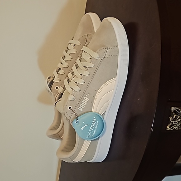 Puma | Shoes | Puma Suede Grey 6 Kids 8 Womens | Poshmark